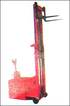 Hi-Lift Truck at Best Price in Navi Mumbai, Maharashtra | Macneill Engineering Limited