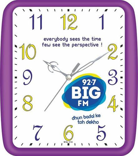 White Designer Stone Wall Clock at Best Price in Kanpur | Priya Times