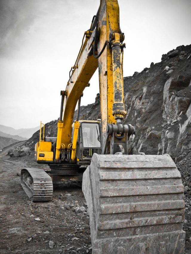 Top 8 Bulldozer Manufacturers in the India - Tradeindia