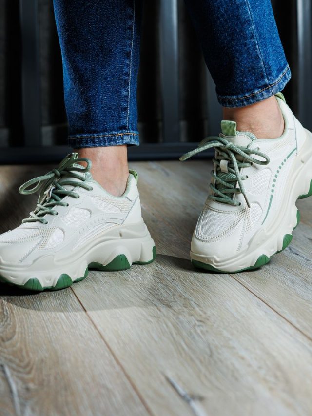 7 Stylish Sneakers for Your Summer Wardrobe - Tradeindia