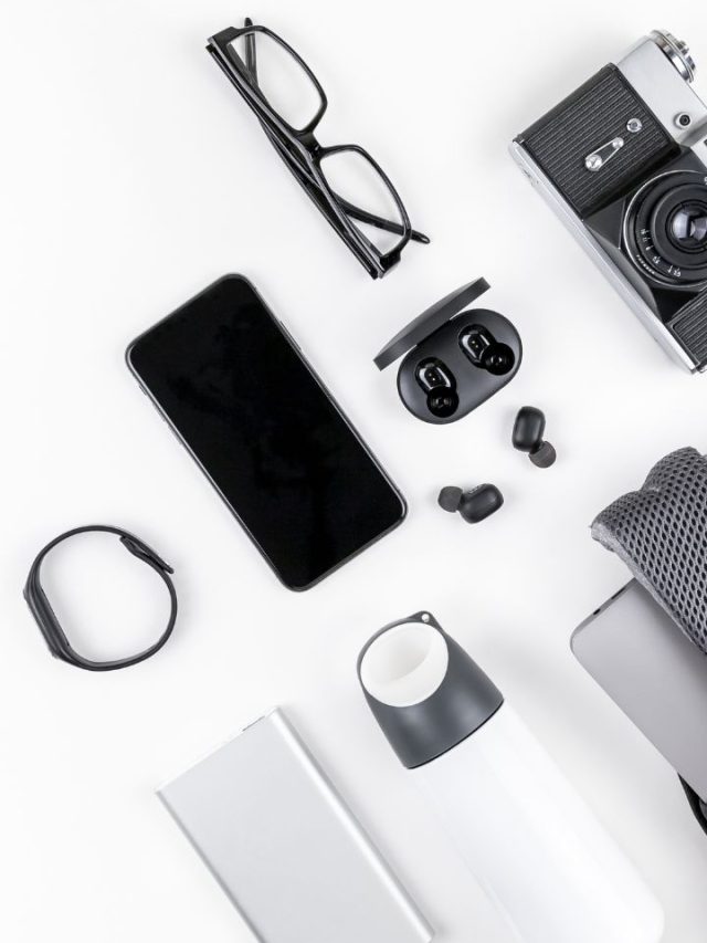 8 Must Have Mobile Gadgets For Tech Enthusiasts In 2023 - Tradeindia