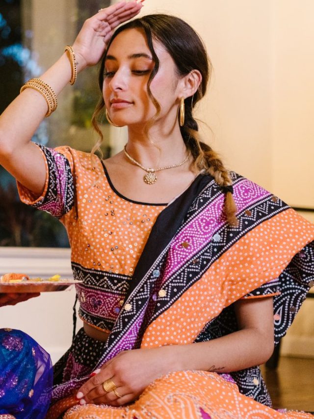 Best 8 Dresses For Girls To Wear During Festivals - Tradeindia