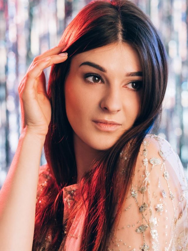 7 Fashion Pieces to Complete Your Festive Look - Tradeindia