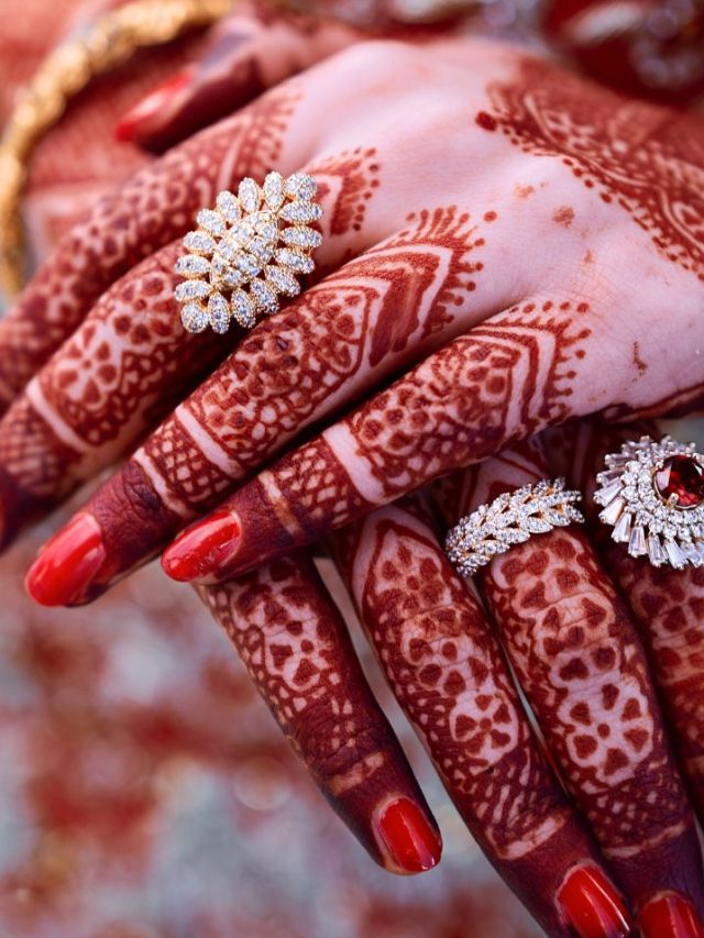 8 Amazing Mehndi Design Ideas For Ladies - Tradeindia